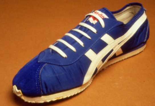 Phil Knight | ShoeDog - A Synopsis (Everything You Need to Know ...